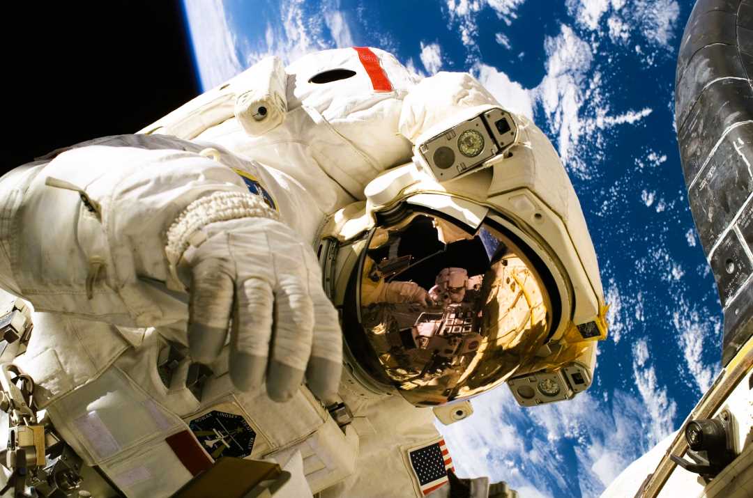 Breaking Barriers: Apollo 10 set a Historic Speed Record - SpaceDidYouKnow
